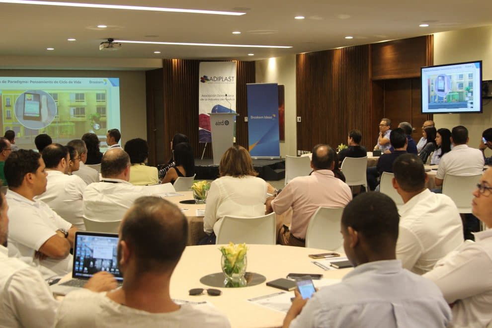 Adiplast y AIRD celebran segundo taller sobre bioplásticos