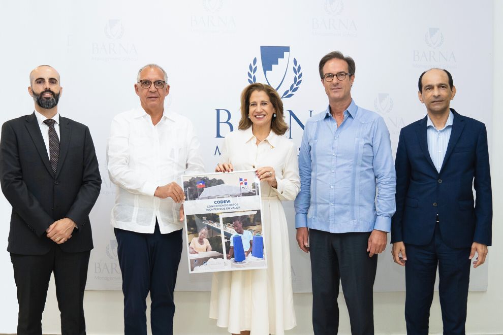 Barna y Grupo M presentan caso de investigación “Codevi: convirtiendo ...