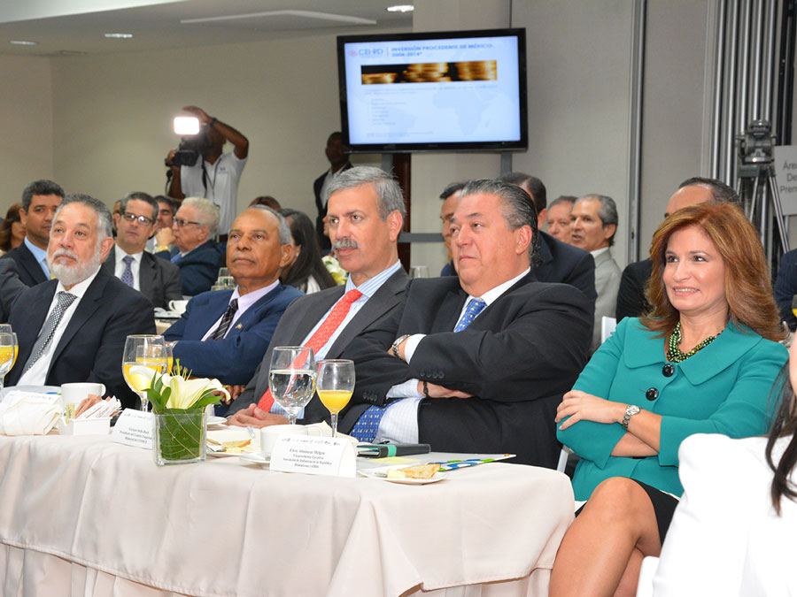 Circe-Almanzar;-Enrique-Bella-Roch;-Francisco-Gonzalez;-Fernando-Perez ...