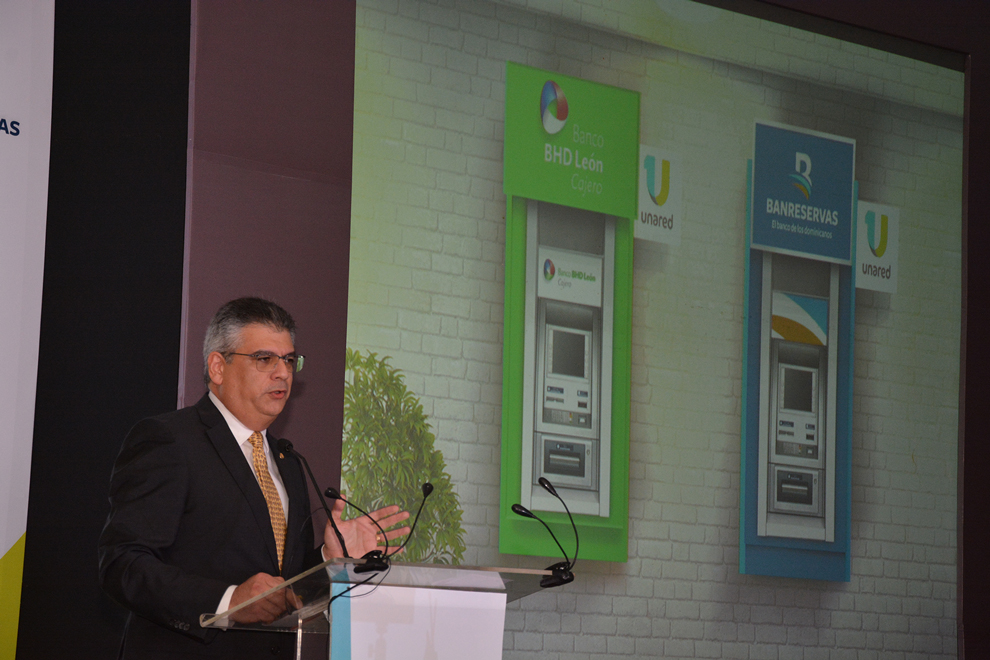 BHD León y Banreservas lanzan Unared