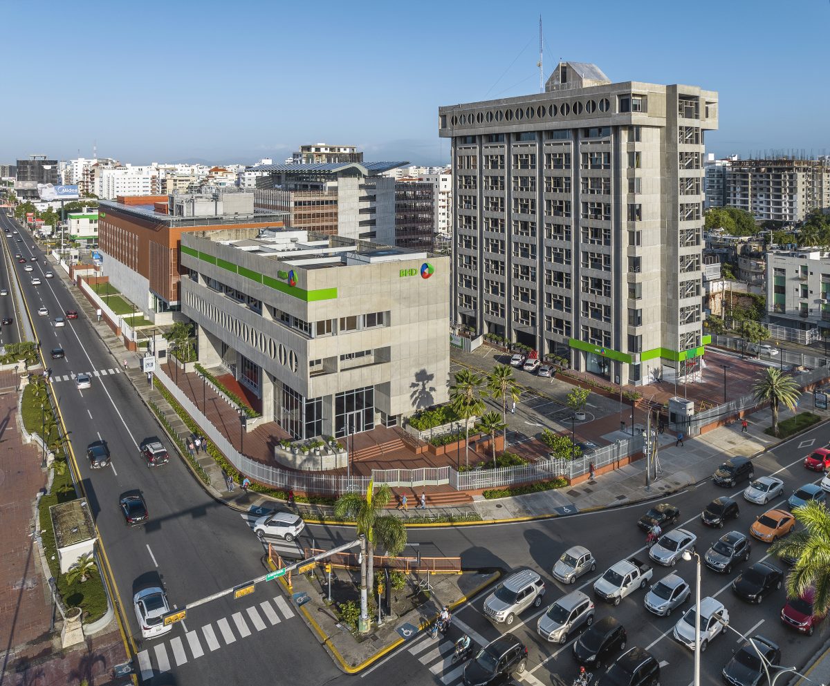 Fachada Banco BHD 415 - Periódico elDinero