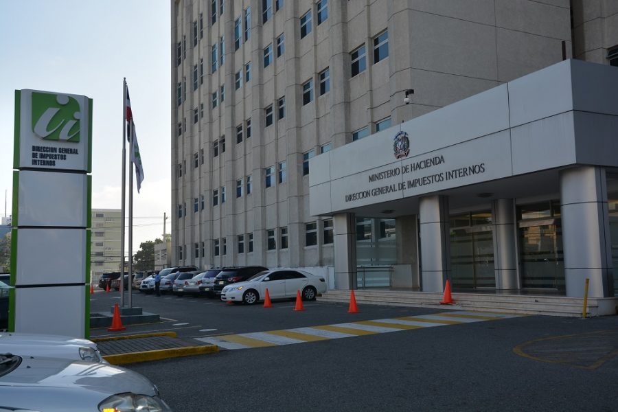 DGII agrega opción sobre Consulta de Placas a su aplicación “DGII Móvil”