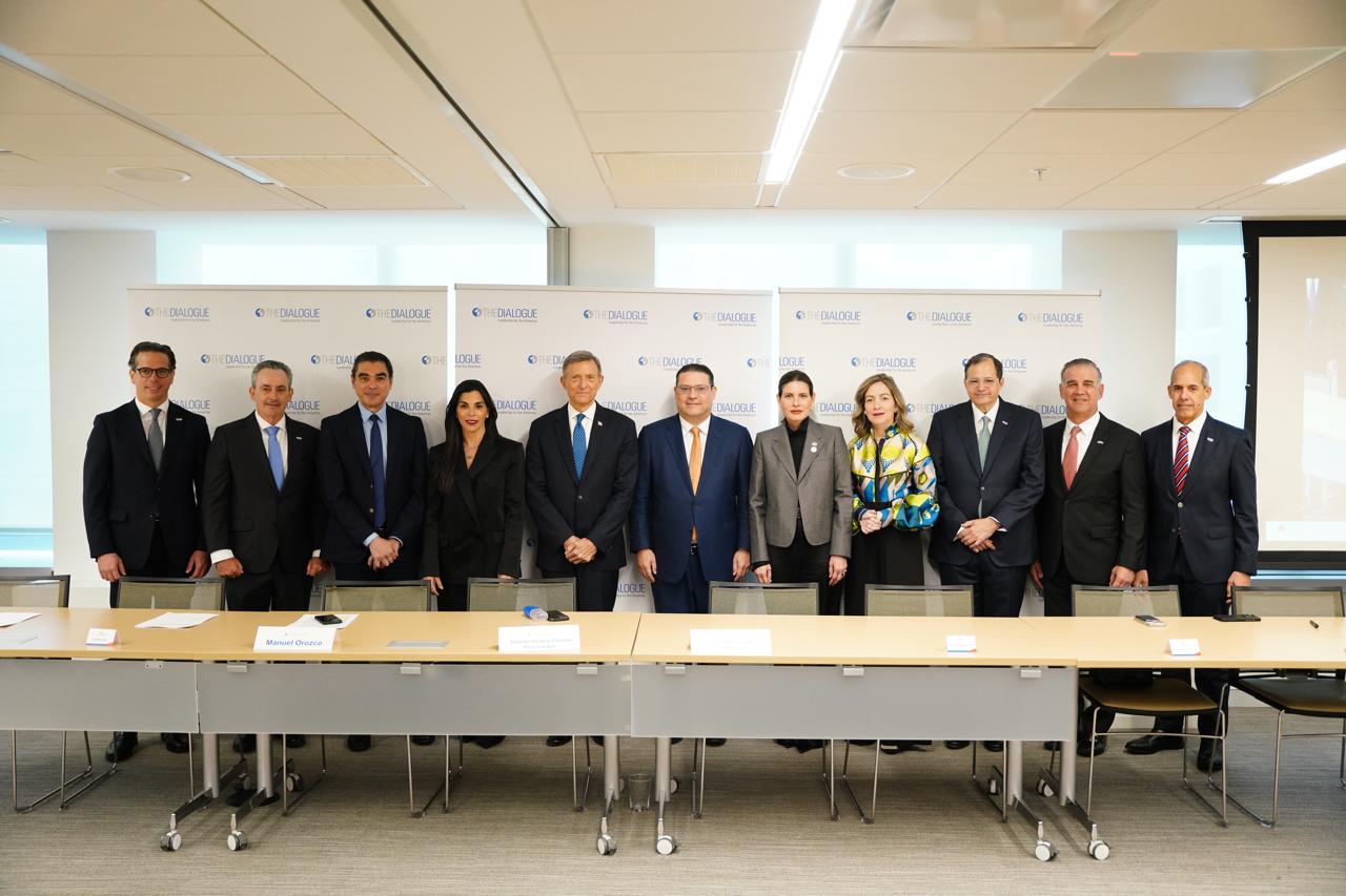 Sector privado felicita a Sanz Lovatón por el Despacho en 24 Horas y su ...