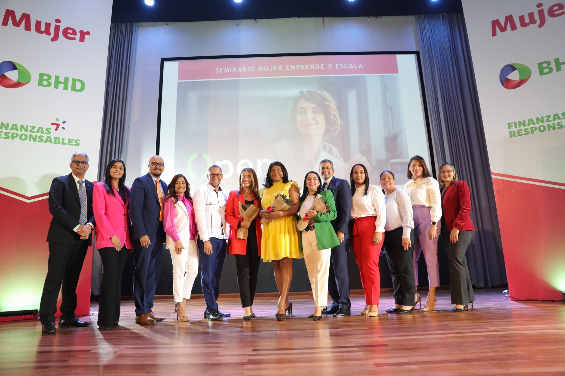 BHD realiza actividades para mujeres empresarias