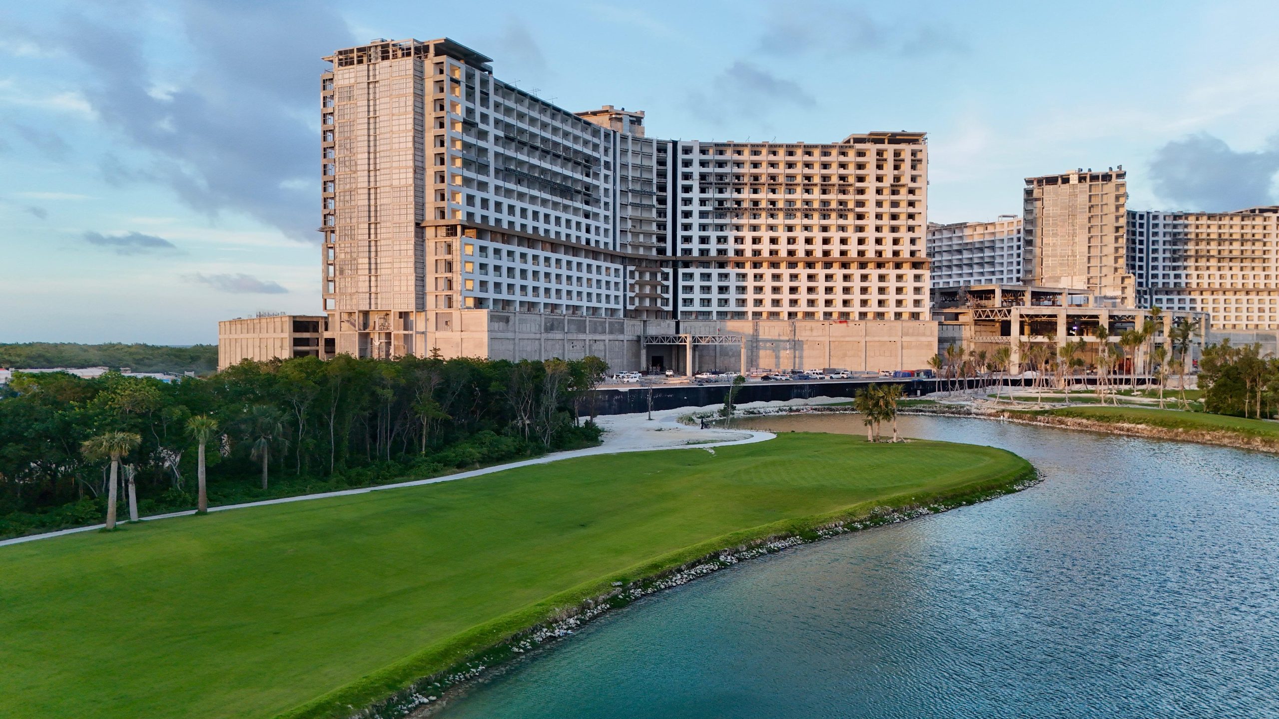 Hotel Moon Palace anuncia más de 5,000 empleos directos en Punta Cana