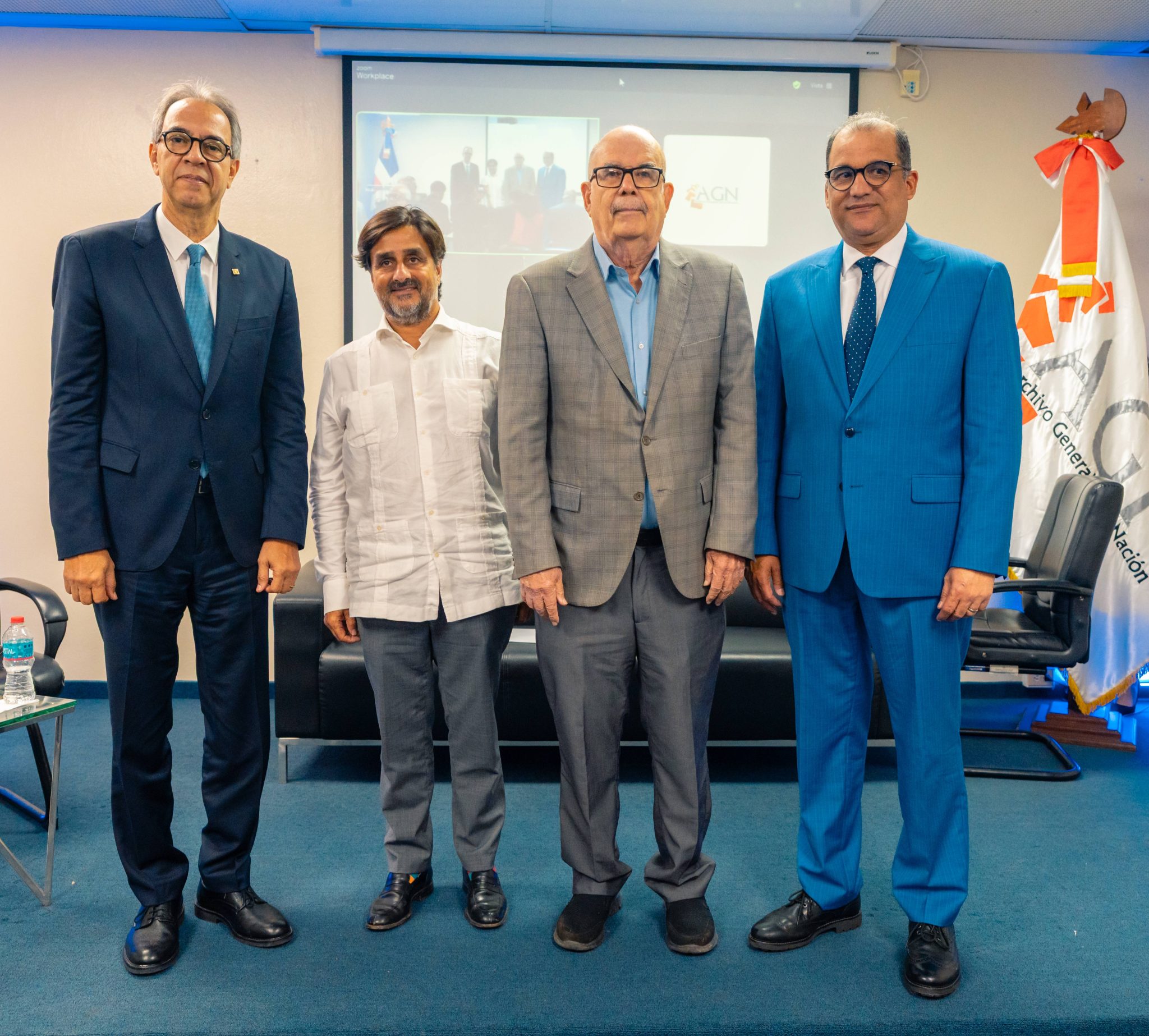 José Mármol, Ignacio Sánchez de Lerín, Roberto Cassá y Olivo Rodríguez Huertas. - Periódico elDinero