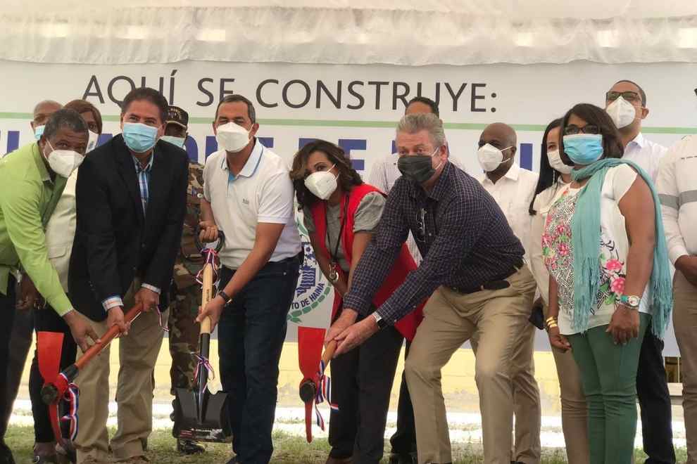 Padesha e Itabo inician construcción de parque ecológico en antiguos ...