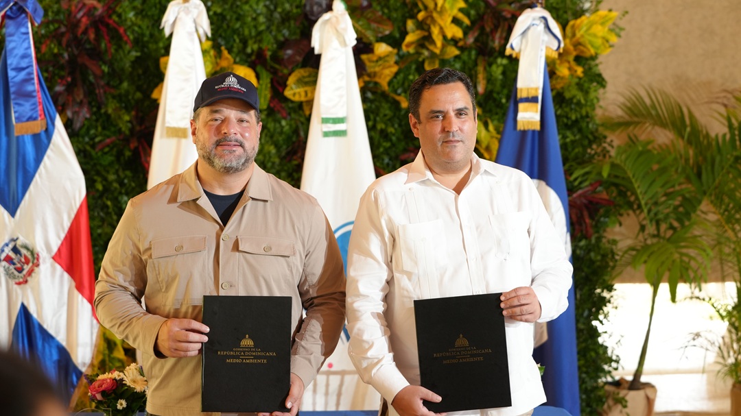 Ministerio de Medio Ambiente y Altice firman acuerdo para fortalecer la ...