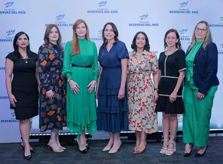 Principal - Elizabeth Suero, Marielle Saint, María Isabel Pérez, Carol ...