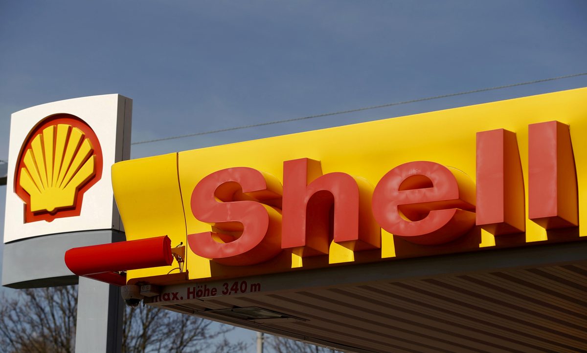 FILE PHOTO: Shell's company logo is pictured at a gas station in Zurich ...