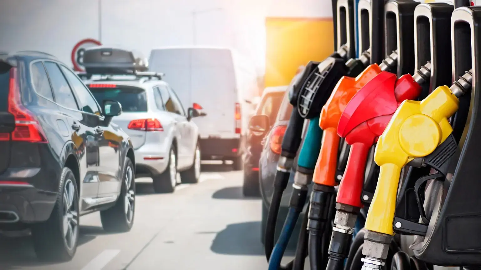 Gobierno mantiene sin variación precios de combustibles