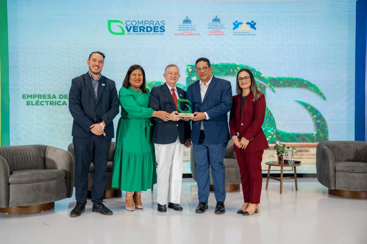 eted recibe reconomiento - Periódico elDinero