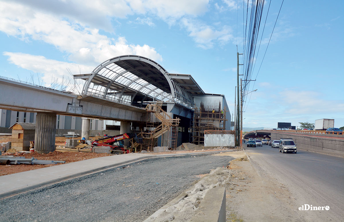 A un año de iniciada su construcción, la línea 2C del Metro de Santo ...