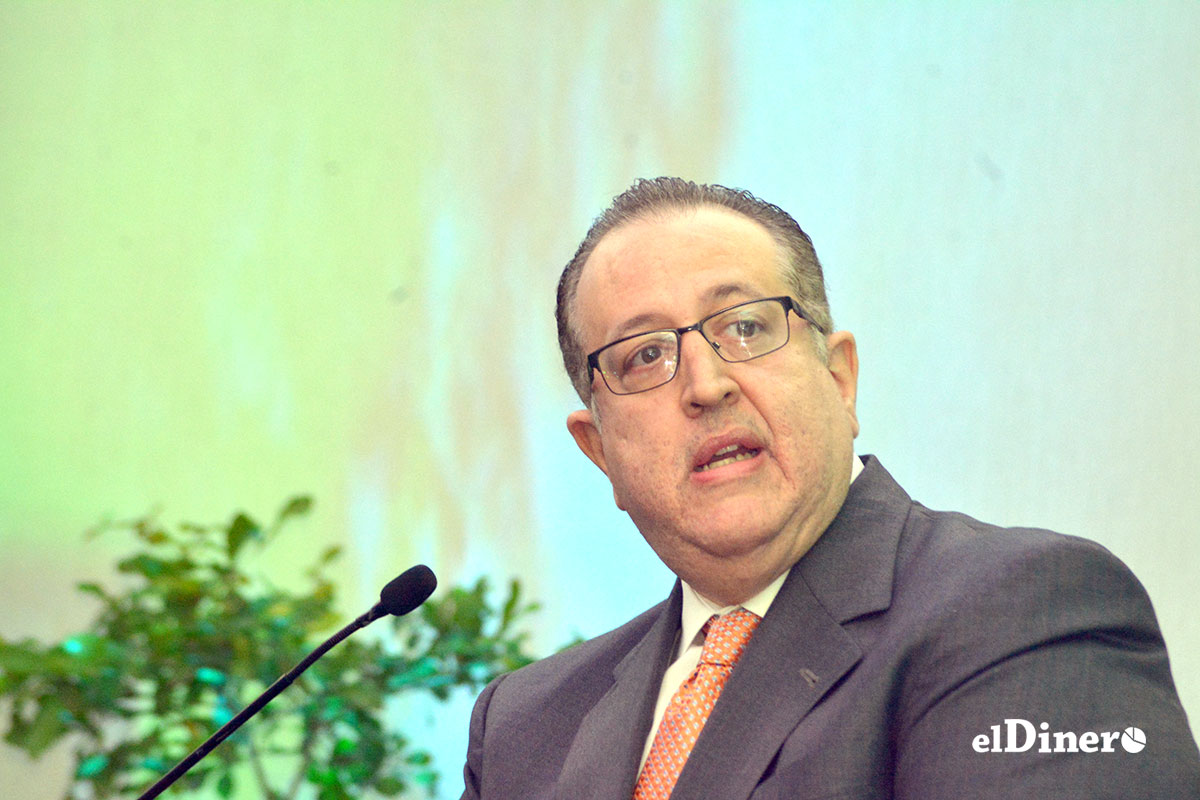 Magín Díaz cita diez desafíos que tiene economía dominicana