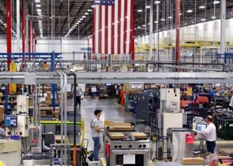 La producción industrial en EE.UU. creció un 0.4% en diciembre de 2025